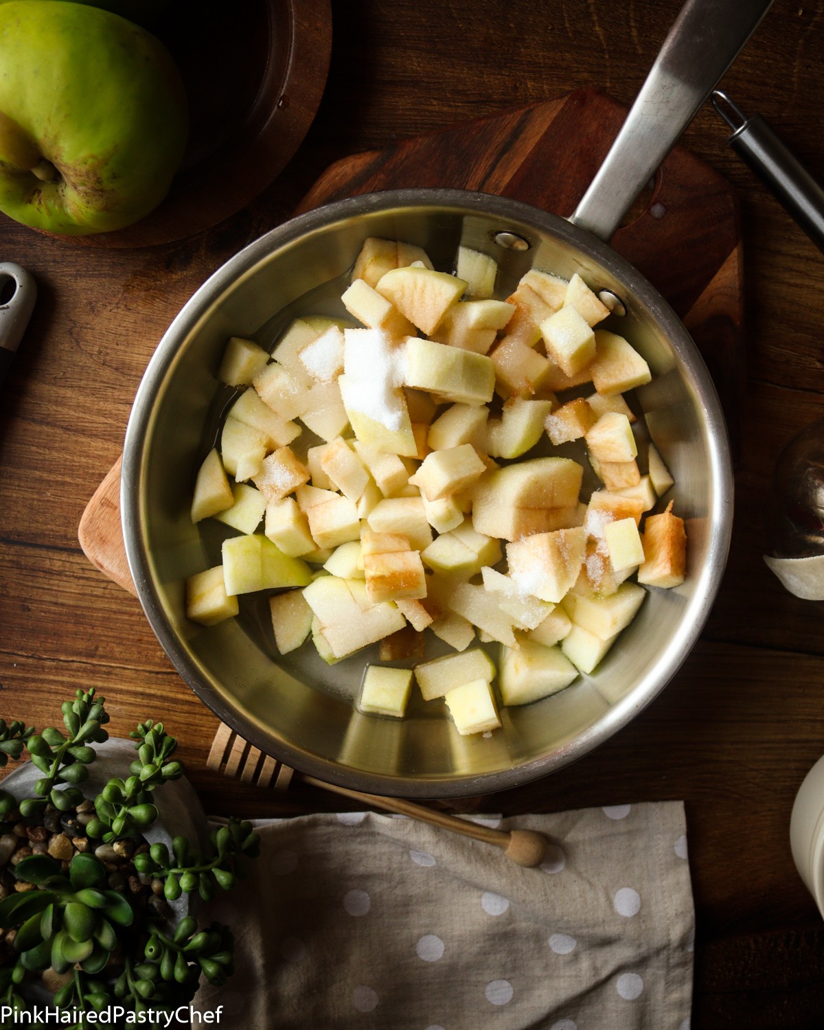 Irish Stewed Apples Recipe - Pink Haired Pastry Chef